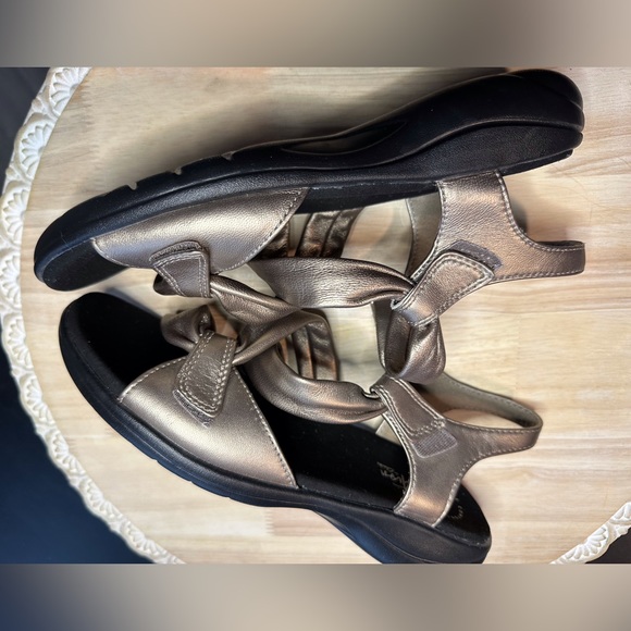 Clarks | Shoes | Clarks Collection Sandals | Poshmark